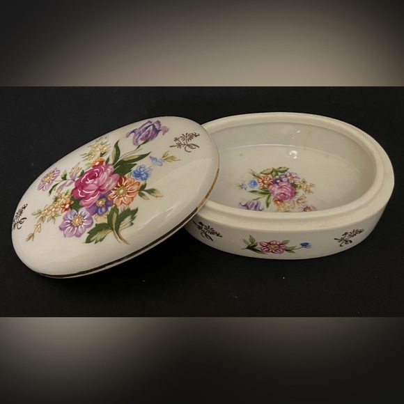 KPM. | Art | Vintage Kpm Floral Flower Porcelain Trinket Box | Poshmark